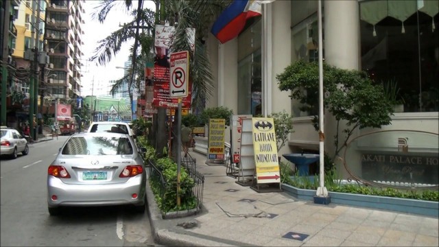Burgos Boulevard Makati Philippines Buckwildtours 9286